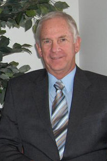 Amazon.com: Bill Howell: books, biography, latest update