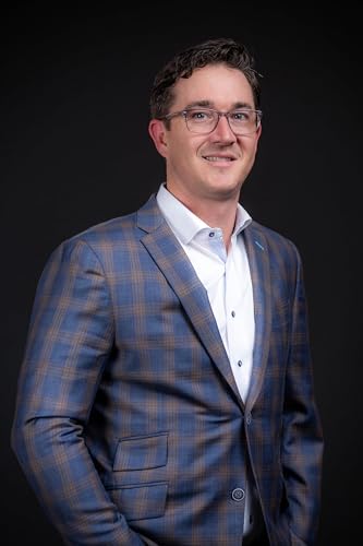 Amazon.com: Embracing Pain to Grow- Brian Bogert : Audible Books ...