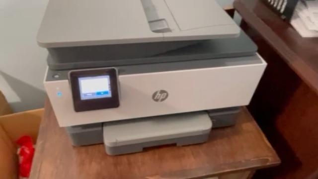 Watch Honest Busy Mom Review of HP 9015e Printer/Scanner/Copier on ...