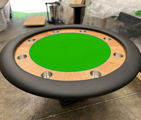 YAJVANE Round Poker Table for Luxury Gaming Experience(Green) : Amazon ...