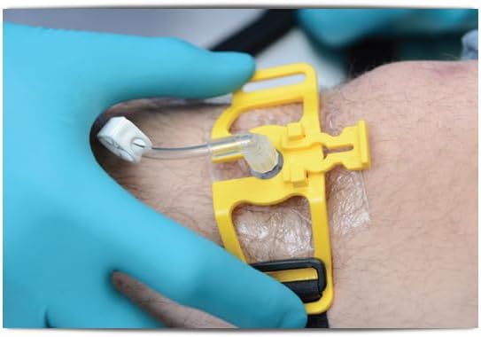 Amazon.com: IO KeepSafe Medical Needle Stabilization Device, Universal ...