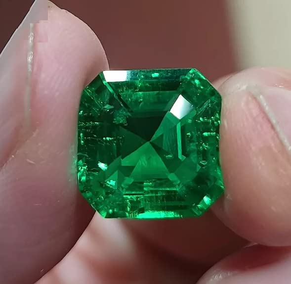 Buy Venus Gems Gallery Precious Colombian Emerald Stone 9 Carat 9.9 ...