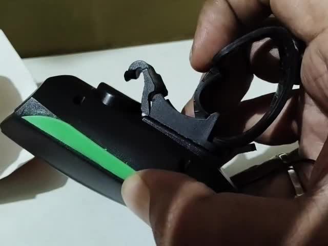 Watch Both product and shipping box damaged. on Amazon Live