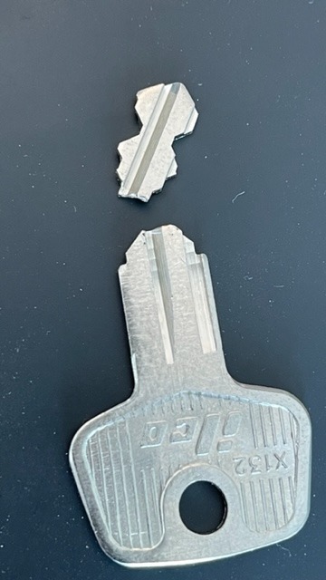 Amazon.com: Boxlink Cleat Lock Keys for Ford Trucks Key Codes S01 - S20 ...