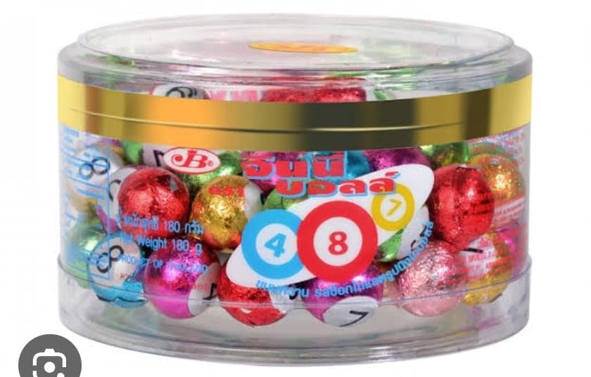 Chocolate jinny Bingo Ball Round Box 60's 150gm : Amazon.in: Toys & Games