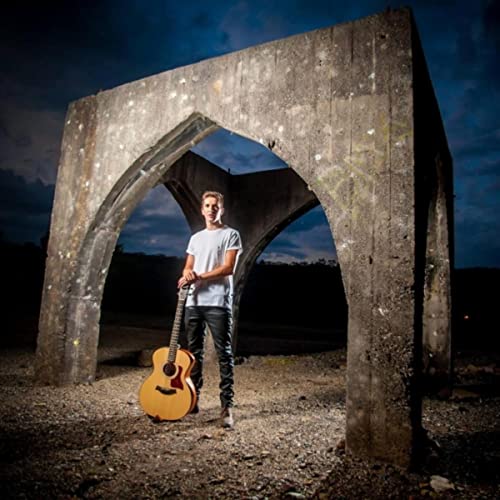 Play Maxi Gil by Maxi Gil on Amazon Music