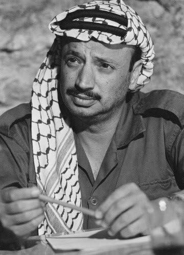 Amazon.com: YASSER ARAFAT GLOSSY POSTER PICTURE PHOTO BANNER ...