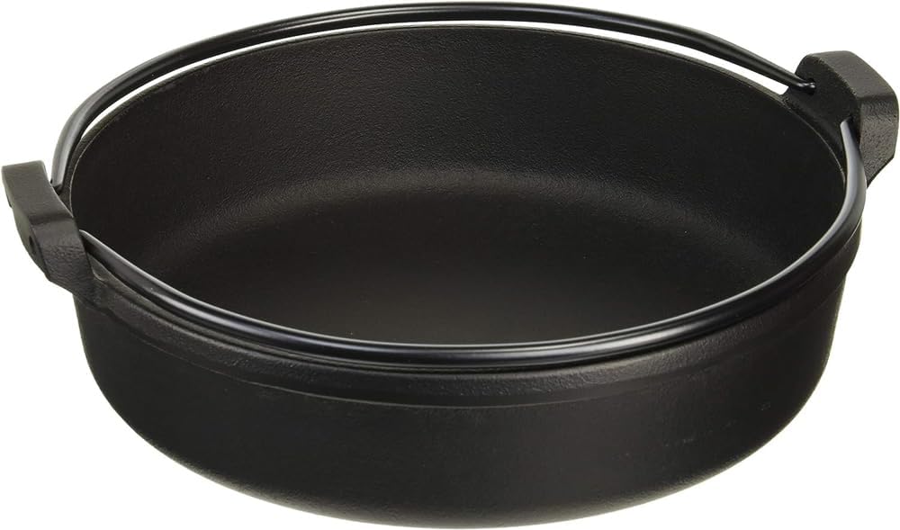 Amazon.com: Iwachu 20037 Iwachu Sukiyaki Pot with Southern Crane 20 Black Baked Inner Diameter 7 ...