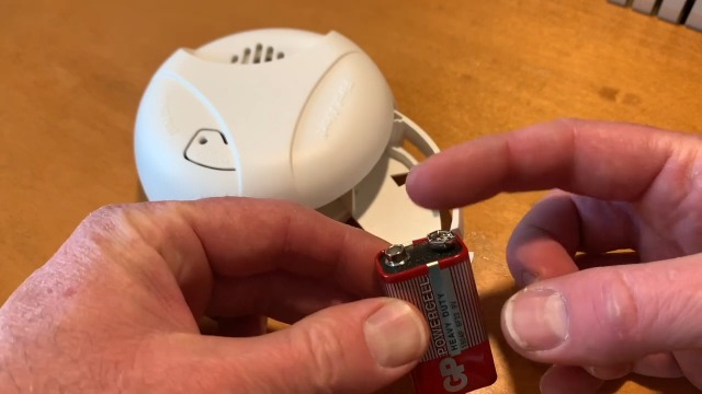 Watch How to Change Batteries First Alert Smoke Alarm.mp4 on Amazon Live