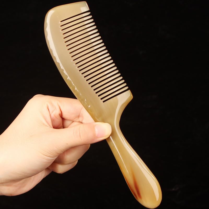Natural Thick Round Comb Review: Portable Hair Care Solution | À Voir
