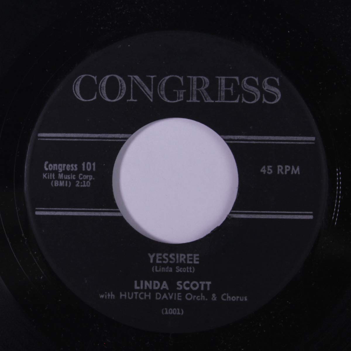 Amazon.com: yes-siree / town crier 45 rpm single: CDs & Vinyl