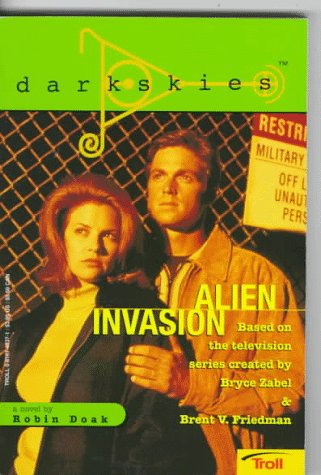 Alien Invasion (Dark Skies): Doak, Robin S.: 9780816743377: Amazon.com ...