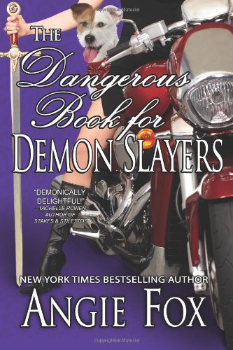 The Dangerous Book for Demon Slayers: Fox, Angie: 9781463601546: Amazon ...