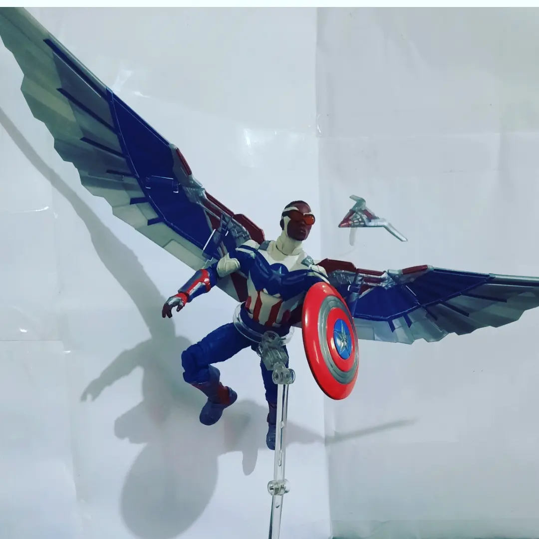 Amazon.com: Avengers Hasbro Marvel Legends Series 6-inch Action Figure ...