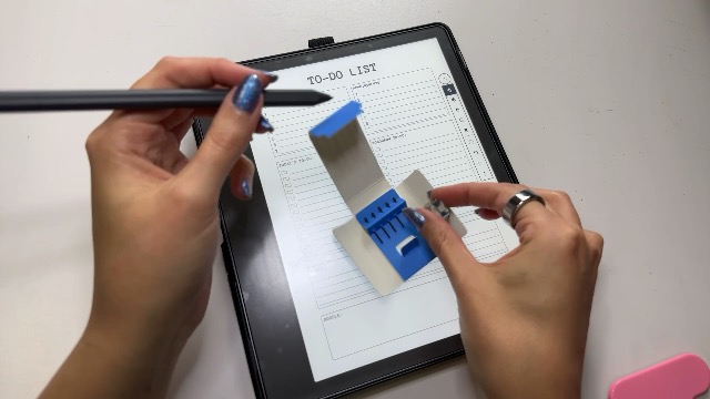 Watch Is it worth it to get the Kindle Scribe Premium Pen Vs Basic on ...