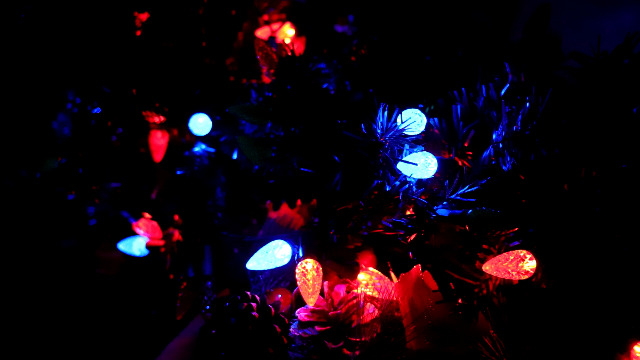 Watch Ohwewant Multicolored Solar C6 Christmas Lights on Amazon Live