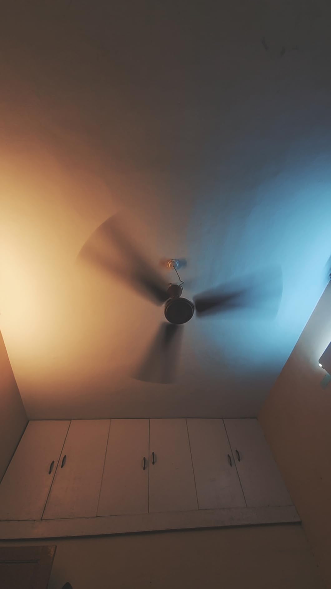 PHILIPS Aesthetic Design, Ambience of Downlight & Cove Light Twin Glow ...