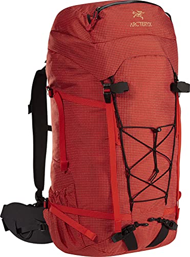 Best Hiking Backpacks for 2022: Fitting, Features and Recommendations