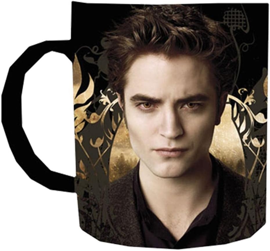 Amazon.com | NECA The Twilight Saga - New Moon Edward Face Mug: Coffee ...