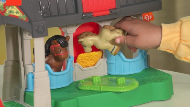 Little People Farm Fisher-Price Little People Friendly Horses Stable ...