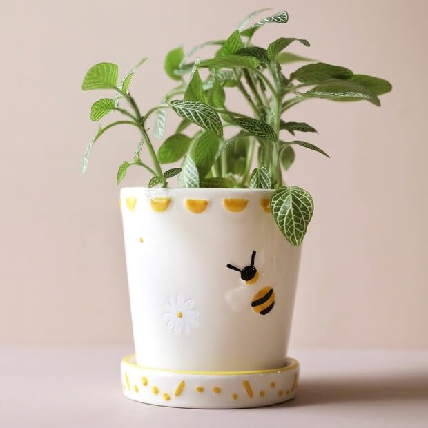 Amazon.com : SparkDazzle Unique Bumblebee Planter Pot - Decorative Bee ...
