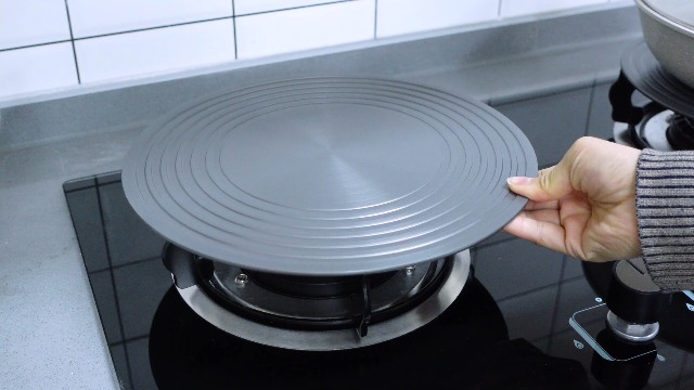 Watch Simmer Plate Heat Diffuser for Gas Stove on Amazon Live