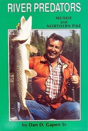 River Predators: Muskie & Northern Pike: Amazon.co.uk: 9780932985071: Books