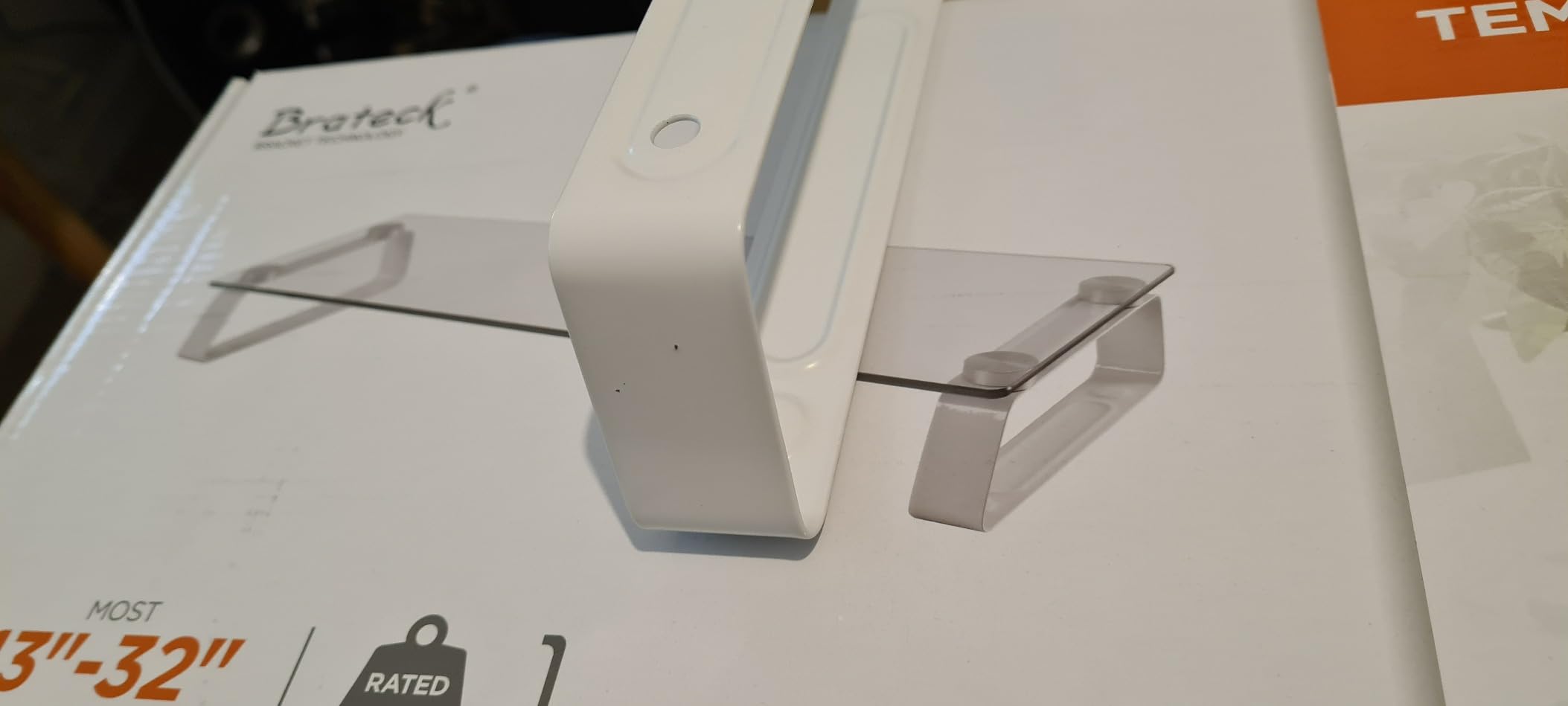 Brateck Universal Tabletop Monitor Riser (560x210x80mm) Fit Screen Size ...