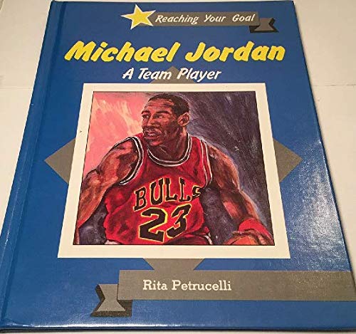 Michael Jordan: A Team Player: Petrucelli, Rita: Amazon.com: Books