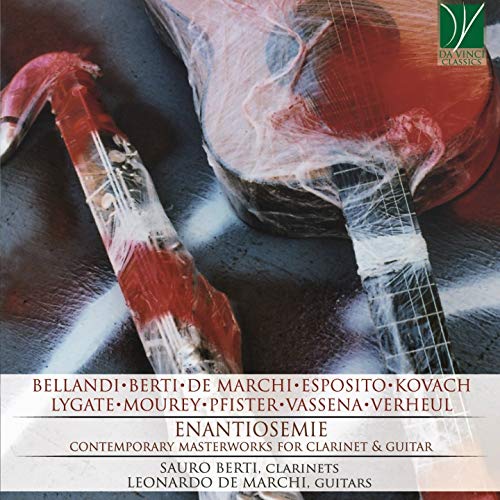 Amazon.com: Enantiosemie (Contemporary Masterworks for Clarinet and ...
