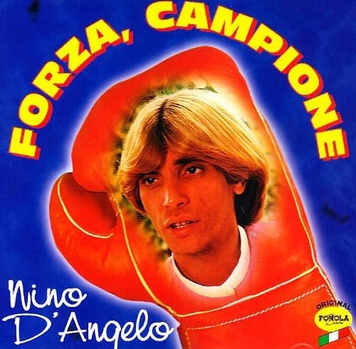 Forza Campione: D'Angelo Nino: Amazon.it: CD e Vinili}