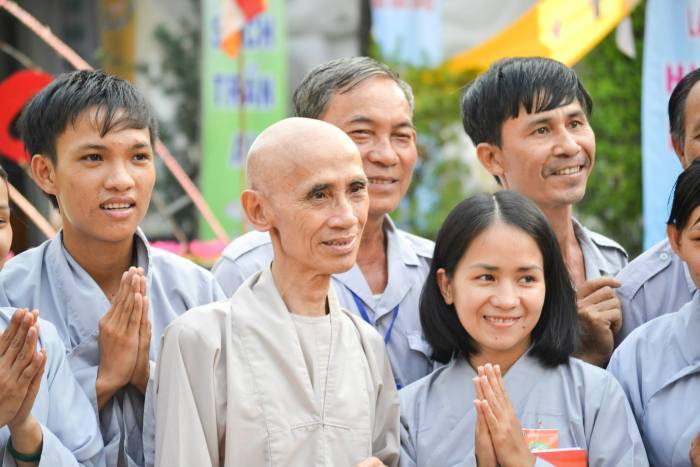 Amazon.com: Tue Sy: books, biography, latest update