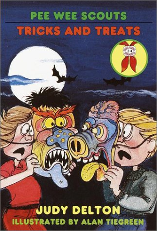 Tricks and Treats (Pee Wee Scouts): Delton, Judy: 9780440409762: Amazon ...