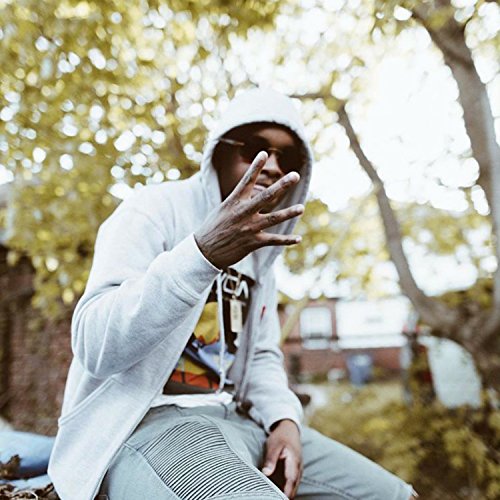 Écouter 44 par RoCaine sur Amazon Music Unlimited