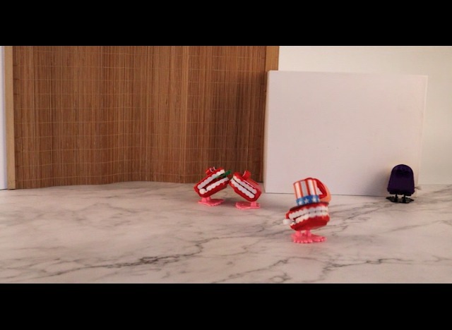 Watch Walking Teeth Toys 7PCS on Amazon Live