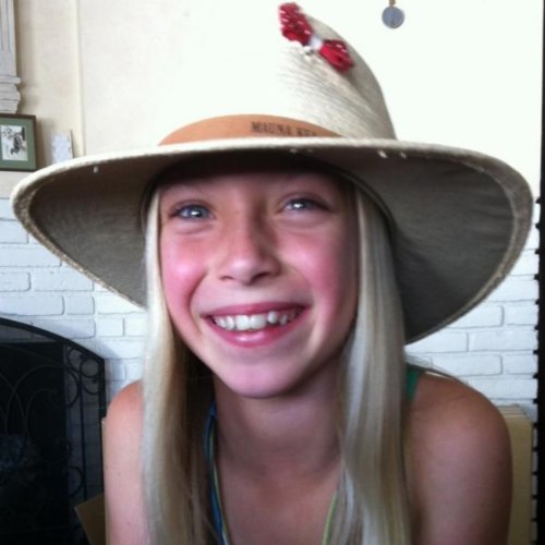 Écouter Summer's Here par Addie sur Amazon Music Unlimited