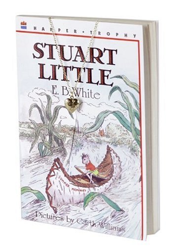 Stuart Little Book and Charm (Charming Classics): White, E. B ...