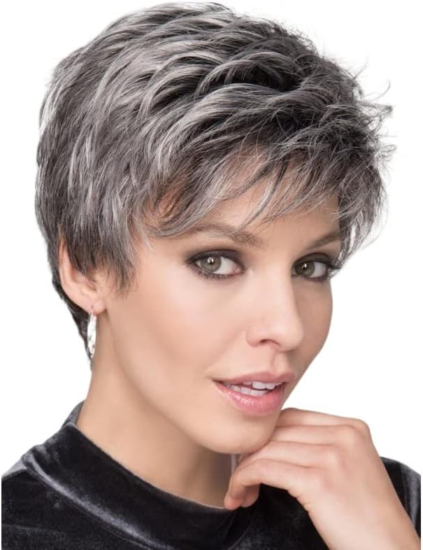 Layered Gray Wavy Wigs for White Women Short Hair Ombre Gray Pixie ...