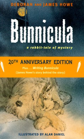 Bunnicula: A Rabbit-Tale of Mystery : Howe, James, Howe, Deborah ...