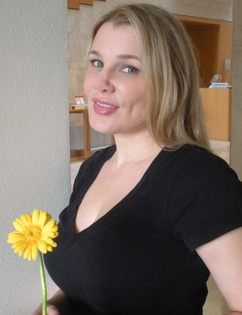 Amazon.com: Lily Burana: books, biography, latest update