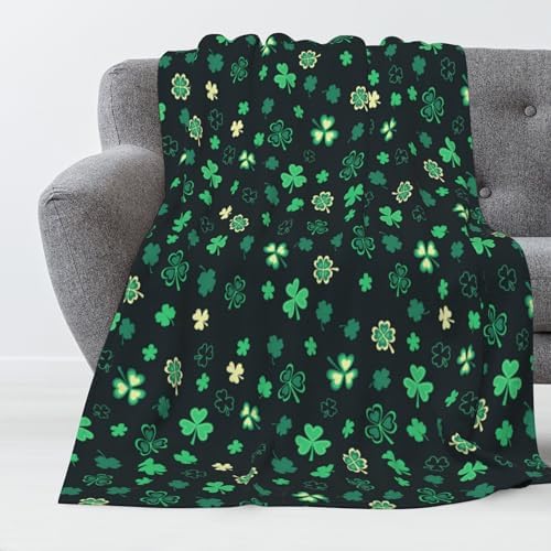 Amazon.com: Luxury Plush St. Patrick's Shamrock Blanket Clovers Green ...