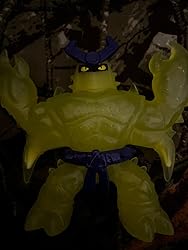 Amazon.com: Heroes of Goo Jit Zu Glow Shifters Hero Pack - Super Gooey ...