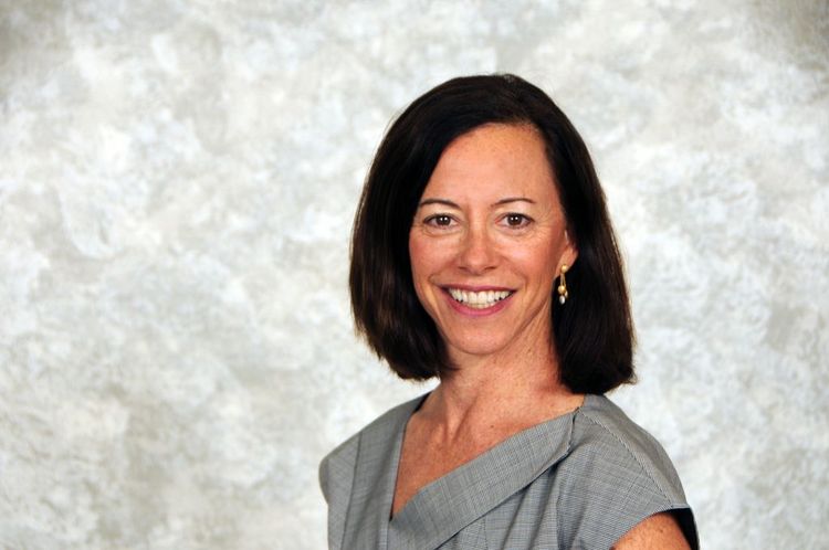 Amazon.com: Julie Shifman: books, biography, latest update