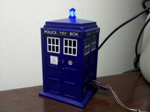 Amazon.com: Doctor Who Tardis USB Hub : Electronics
