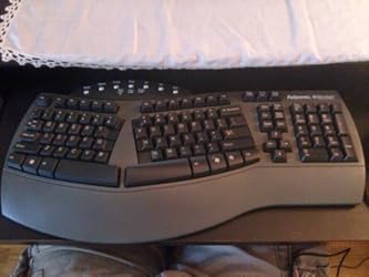 Amazon.com: Fellowes Microban Split Design Wired Keyboard, Dark Gray ...