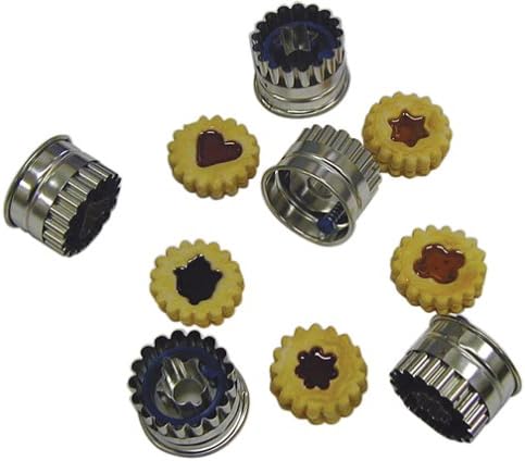 Amazon.com: Kaiser Bakeware Pattisserie Assorted Linzer Cookie Cutter ...