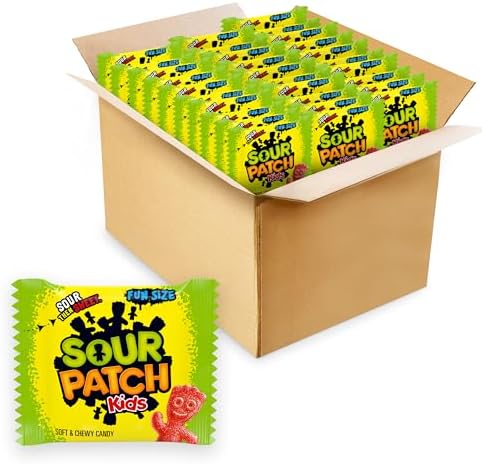 Amazon.com : SOUR PATCH KIDS Soft & Chewy Candy, Bulk Candy, 140 Snack ...