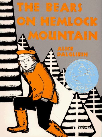 The Bears on Hemlock Mountain: Dalgliesh, Alice, Sewell, Helen ...