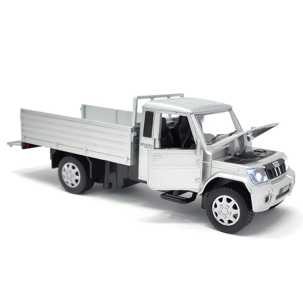 Mahindra Metal Bolero Car Model Pack Of 1 Silver | Desertcart INDIA