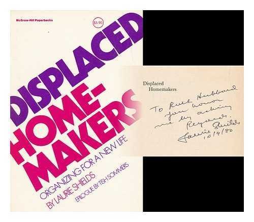Displaced homemakers: Organizing for a new life (McGraw-Hill paperbacks ...